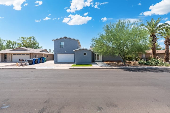5 Bedroom | Jacuzzi | Location | Outdoor Dining - Mesa, AZ