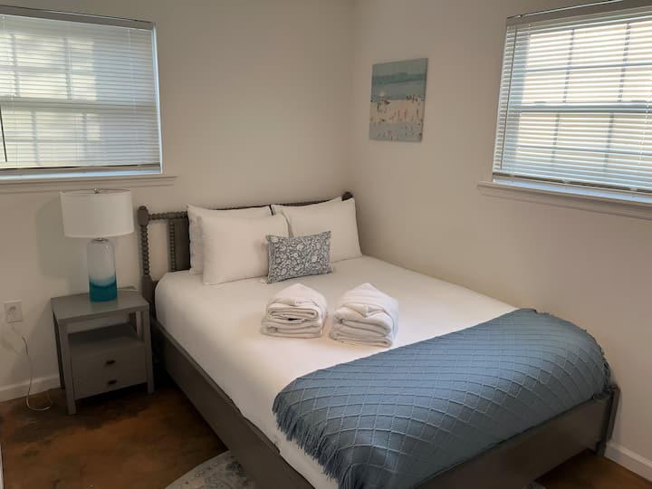 The Modern Bexley 2br + Walk To Park Circle - North Charleston, SC