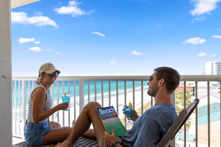 Oceanfront! 2 Balconies! Majestic Resort! Pool! - Panama City Beach, FL