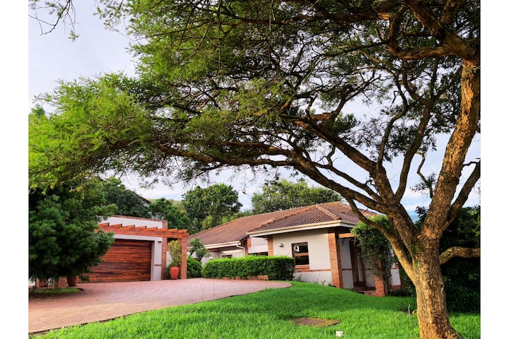 Berg Home | Fireplace | Mountain View | Wifi - Cathkin Park