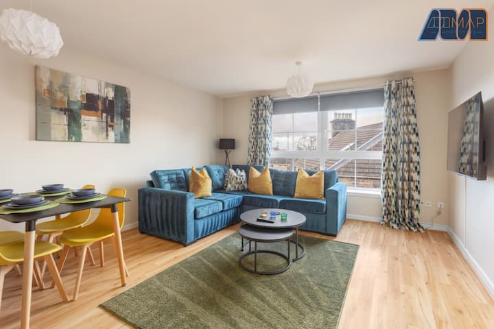 Modern Two-bedroom House In Alloa - Falkirk