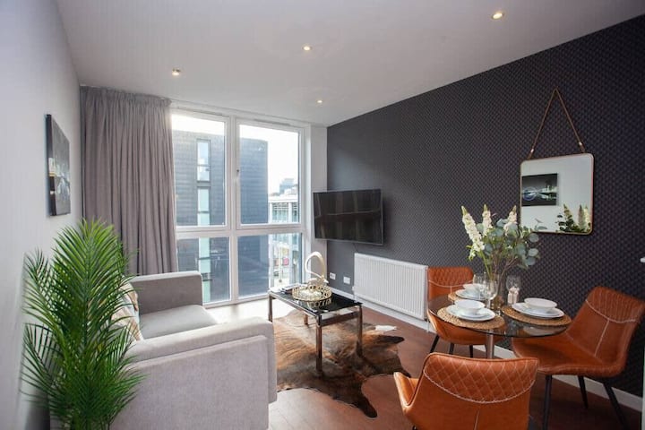 1 Bedroom Apartment In Very Central Location - Glasgow Queen Street Station
