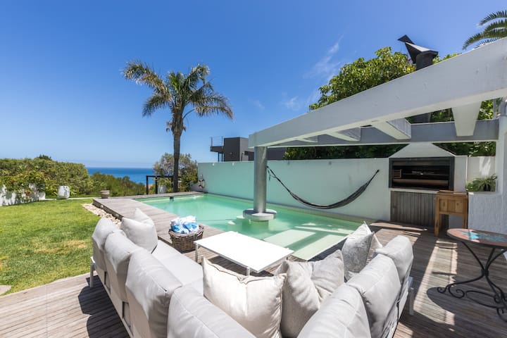 Sea Views Pool Jacuzzi Steam Room Walk To Beach - ケープタウン