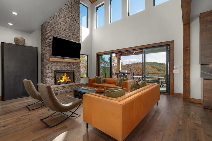 The Seven Hills - Blue Ridge, GA