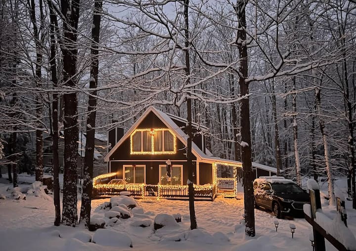 Have Fun Labor Day Resort Amenities 5 Star Chalet! - Lake Ariel, PA