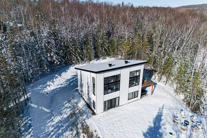 Au Clair De Lune 103: Spa & Sentiers Privés (8 Km) - Charlevoix