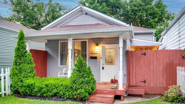 New! - At Home In The Highlands 4br/2ba Walkable! - KFC Yum! Center