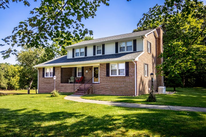 The Lake House - Claytor Lake State Park, Dublin