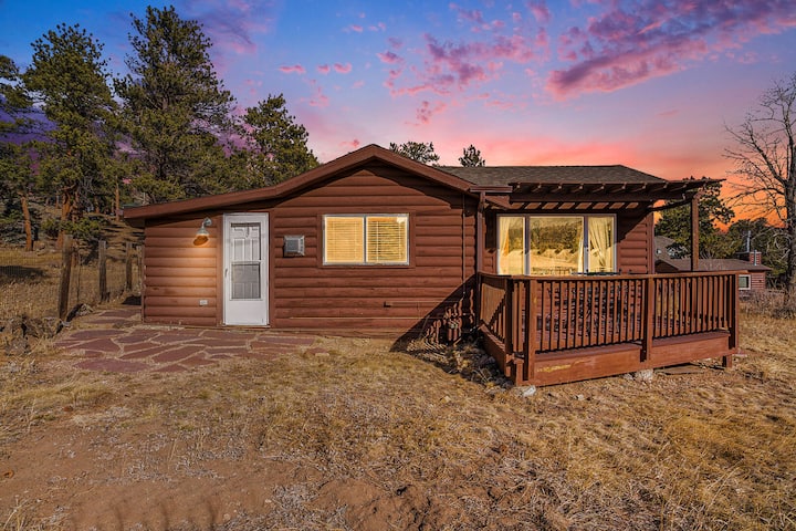 Enjoy The Scenery From Long's View! - Estes Park, CO