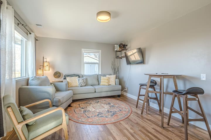 Broadway Bungalow: Cozy Desert Retreat - Grand Junction, CO