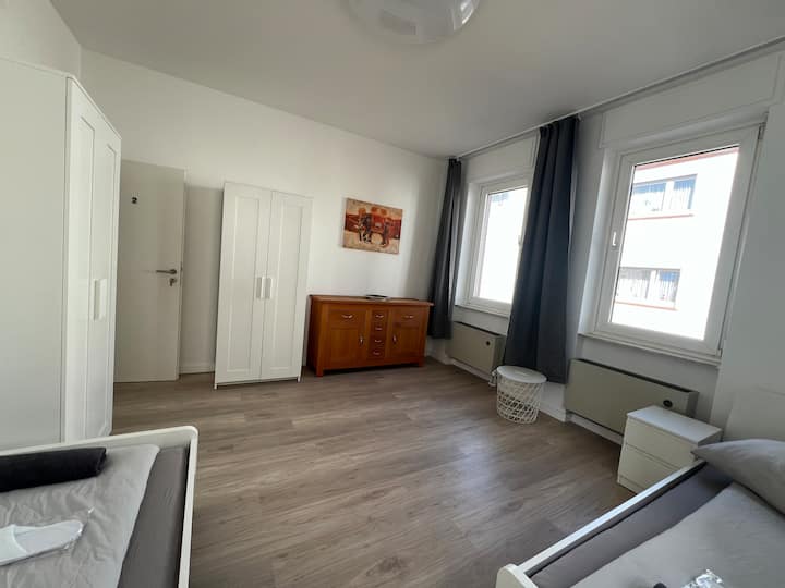 Doppelzimmer Mit Gemeinschaftsbad - Hanau