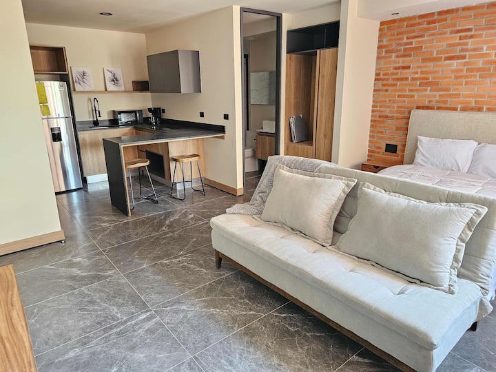 Private Loft Walking Distance From Cas | Duna S. - Guadalajara, México