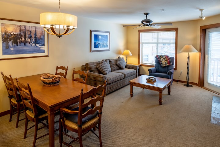 3413 - One Bedroom + Den Standard Powderhorn Lodge - Snowbird, UT