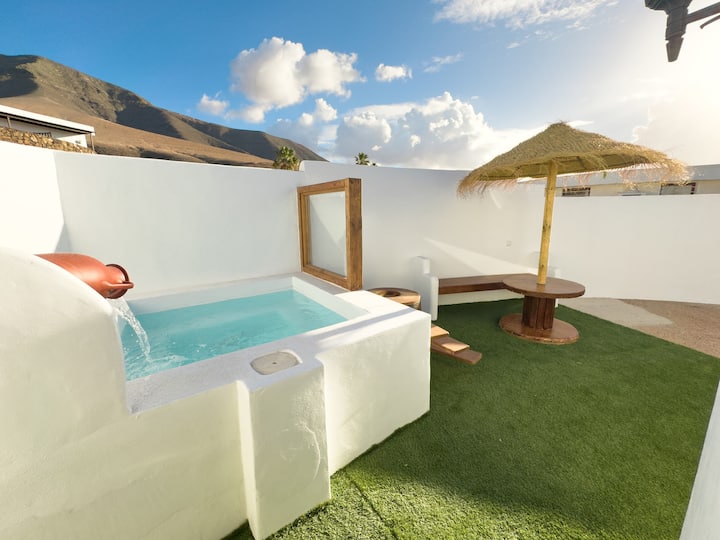 Bungalow Ahul Famara Con Pequeña Piscina - Lanzarote