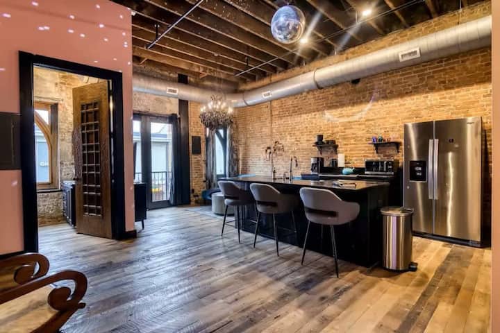 Downtown Loft! Walk To Everything! - Springfield, MO
