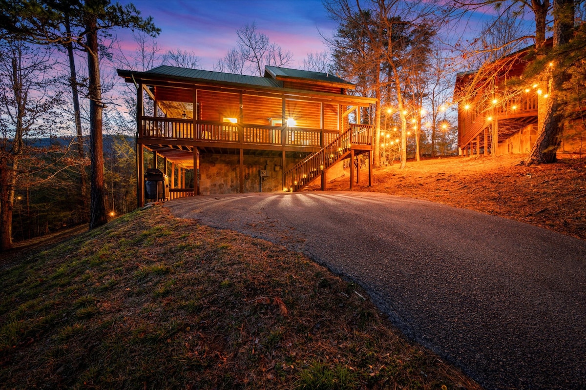 Family Fun! Hot Tub-Pool Table-Fire Pit- Kids Zone - Cabins for Rent in ...