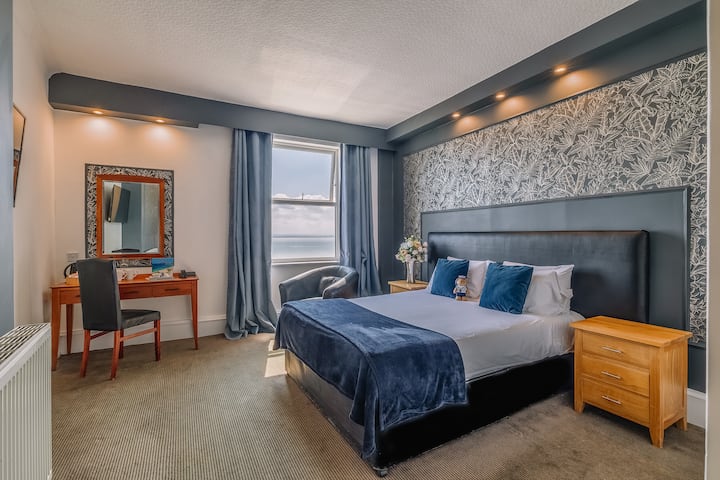 Seascape Escape: Cozy Up Near Southend Beaches - Southend-on-Sea