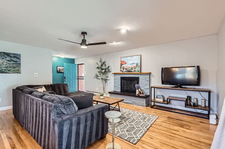 Large Home*sleep 10*7beds*near Mountains - Golden, CO