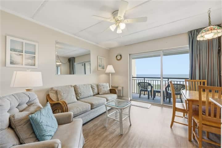 Beacher's Lodge Balcony Suite #306 - Crescent Beach, FL