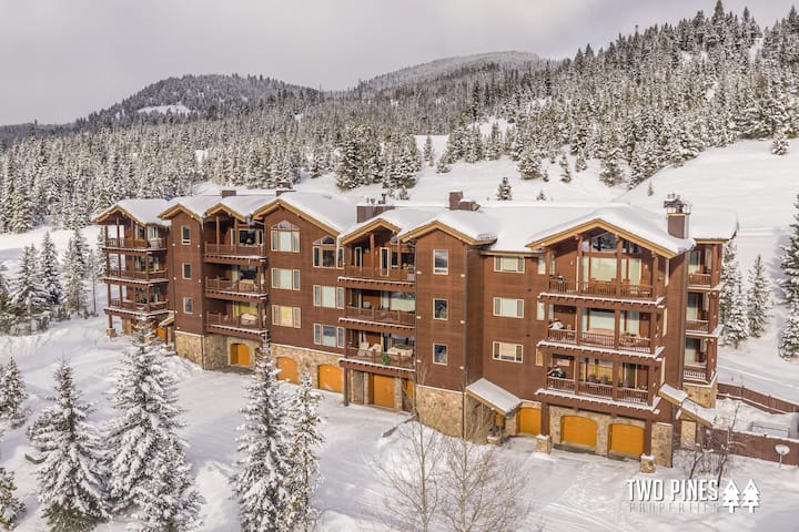 Big Sky Ski In/out Condo - Cozy, Spacious + Views! - Big Sky, MT