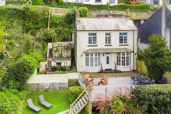 Hillrise - Looe