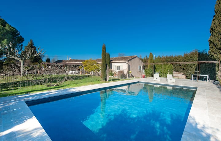 Cozy Home In Graveson With Wifi - Gare TGV - Avignon