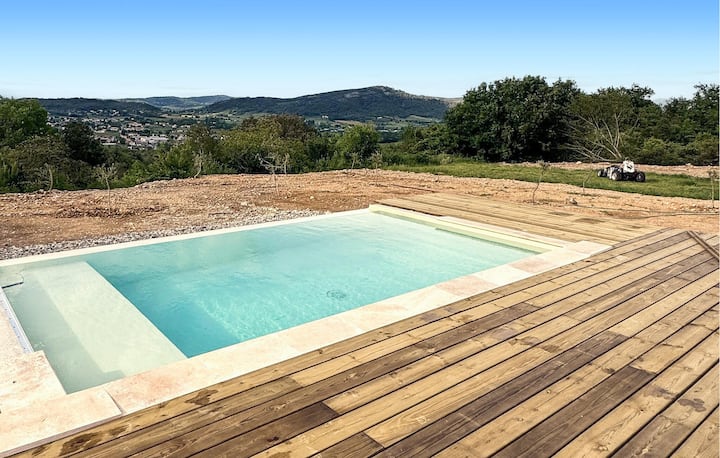 2 Bedroom Cozy Home In Salavas - Salavas