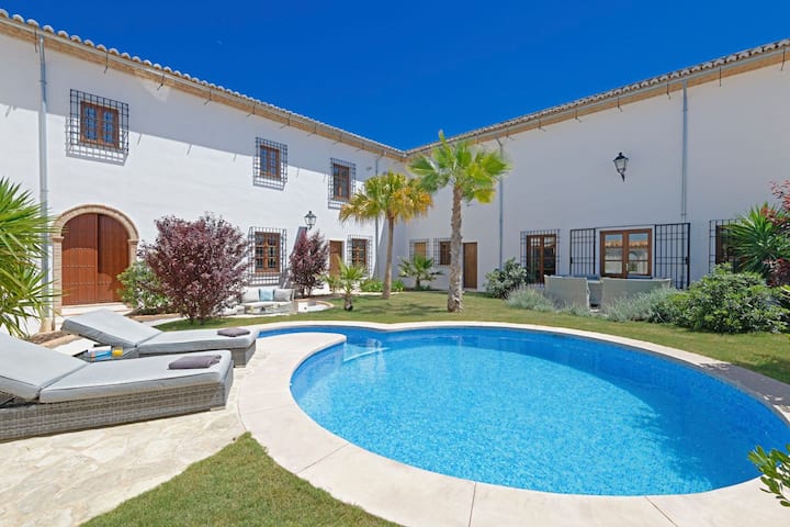 Cortijo Don Cristobal - Alameda