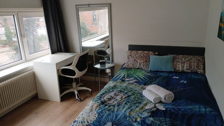 Charming Maya Room Close To City Center & Umcg - Groningen