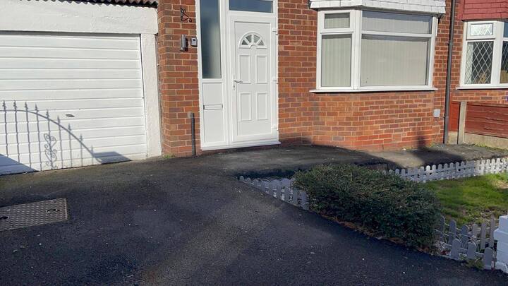 Manchester Spacious 4 Bedroom House - Manchester