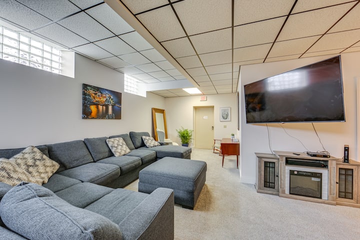 1 Mi To Dtwn: Cozy Retreat In New Kensington! - Plum, PA