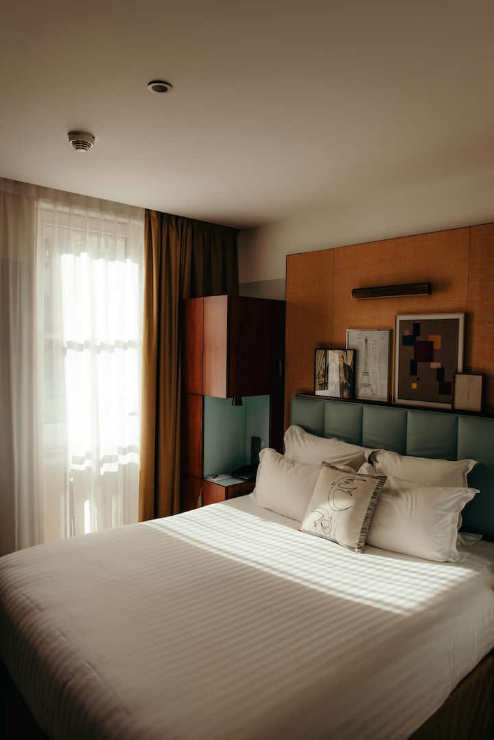 Hôtel Eiffel Blomet - Superior Room & Pool Access - Paris