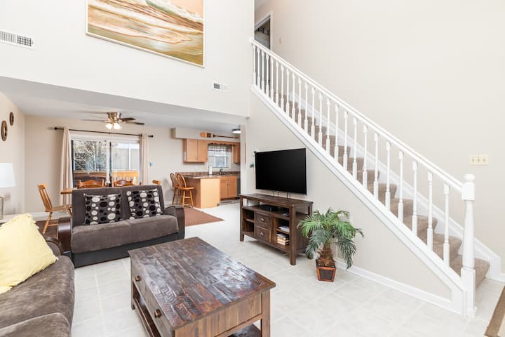 Sleeps 8 | Pool | Parking | Steps To Beach - Ocean City, MD