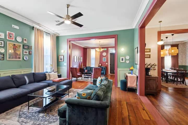 Award-winning Estate, 3 Units + Private Courtyard - New Orleans, LA