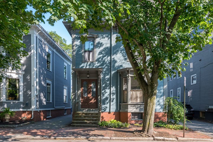 Luxurious West End Historic Townhome - The Cushman - Portland