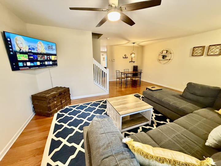 Cute 3 Bdrm Home Near Airport & I-40! - Greensboro, NC
