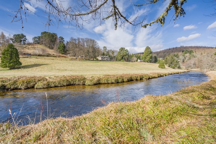 7 Bed In Strathdon (Oc-t30594) - Moray