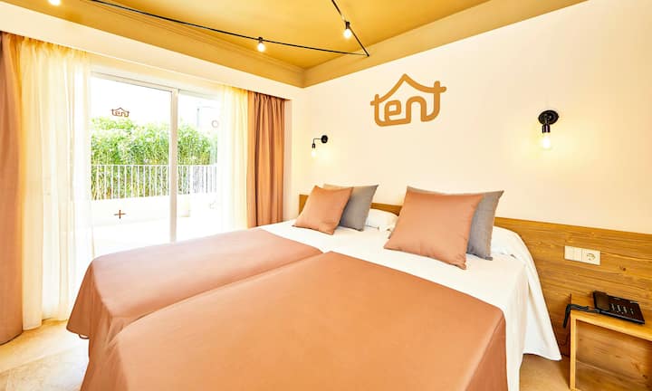 Hotel Room Located In Central Playa De Palma -Tent - Can Pastilla