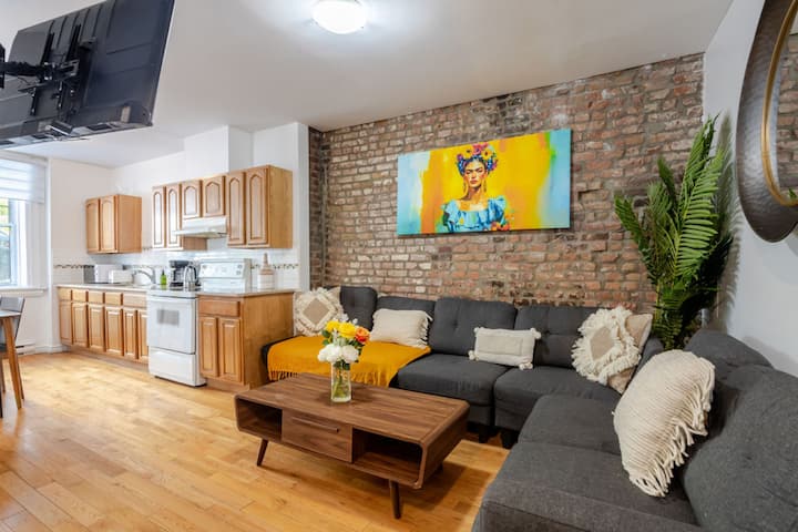 Elegant 4br Residence In Downtown Mtl - Montreal