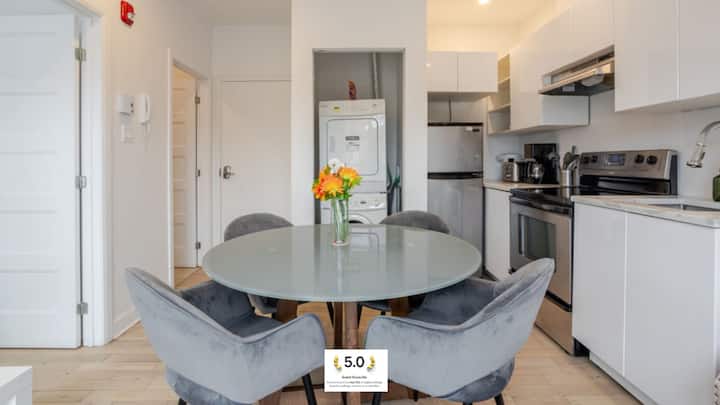 Outstanding 1br |Downtown +Steps To Metro Staion - Montreal