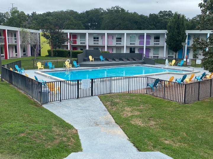 In The Heart Of Pensacola | Pool. Free Parking - Pensacola, FL