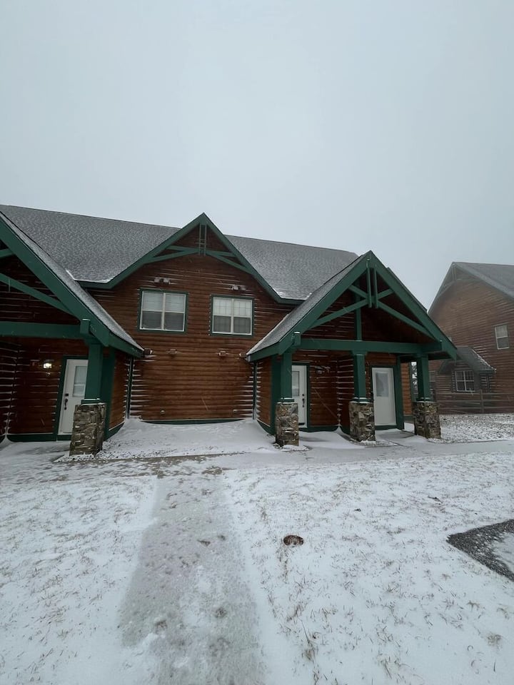 Camp 4 #7: 2 Br, 2.5 Bath: Slope Side - Snowshoe, WV