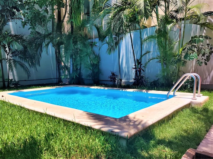 Room At The Famous 5th Avenue - Walk To The Beach - Playa del Carmen