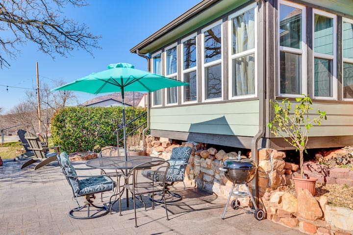 1/2 Mi To Lake Lawtonka: Mtn-view Haven! - Lake Lawtonka, OK