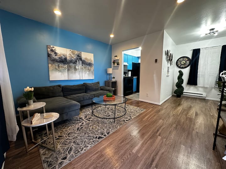 Charming Asian District Apartment For Two - The Village, OK