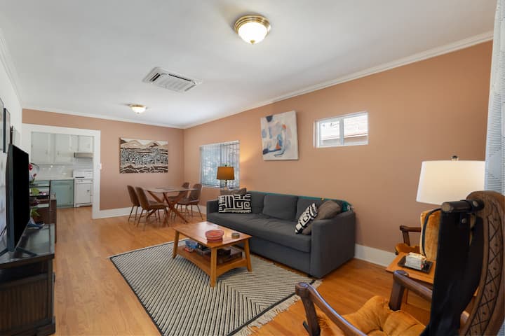 Cozy 2br Pet-friendly Retreat In Cypress Park - Hollywood, CA