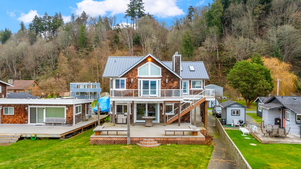 2 Properties I Beachfront Home + Guest House - Houses for Rent in ...