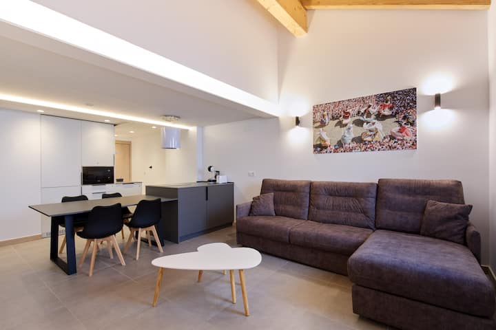 Linda Pamplona 4 D - Deluxe - Pamplona