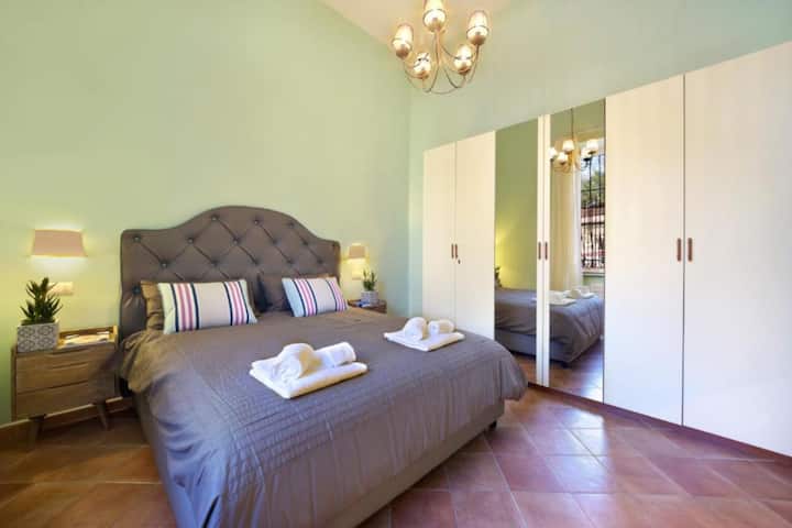 Henry House - Sorrent