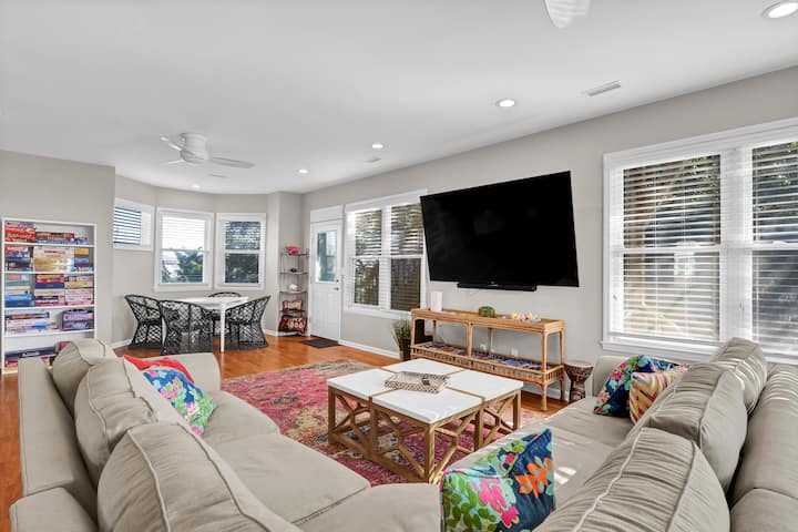 Seasaw Cottage - Wrightsville Beach, NC